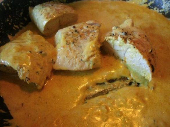 Turkey Fillet in Tomato - Cream Cheese Sauce | Chef Reader