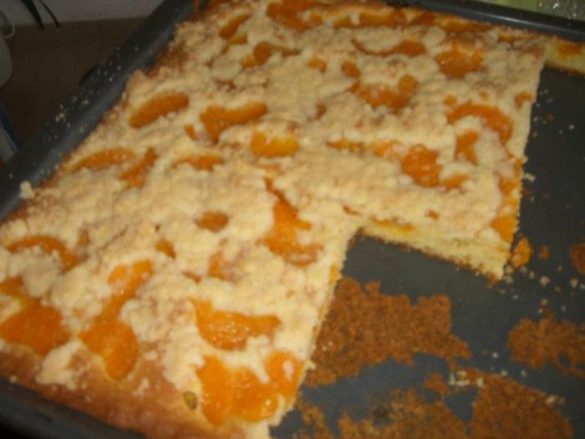 Cake: Moist Butter Crumble Cake | Chef Reader
