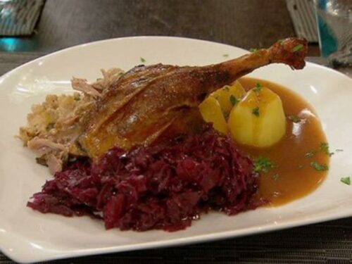 Vegan: Stuffed Cabbage Rolls with Chestnut Sauce | Chef Reader