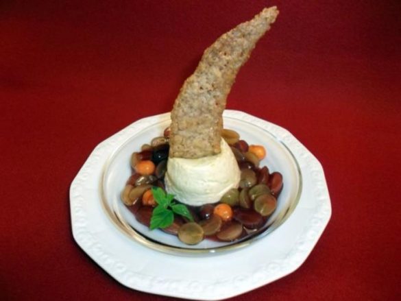 Grape Mousse Cake | Chef Reader