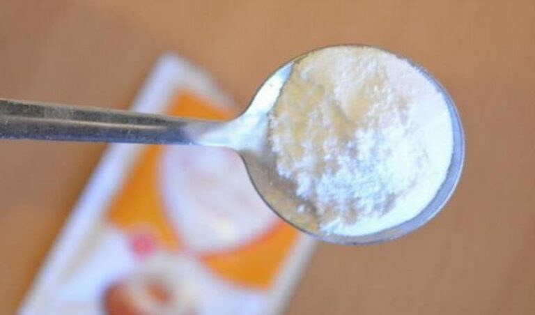 What Happens If You Eat Baking Powder? | Chef Reader