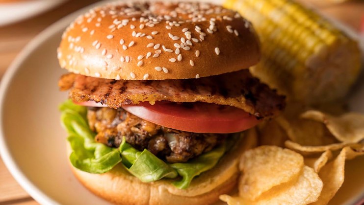 Discovering Canadian Burgers: A Culinary Exploration | Chef Reader