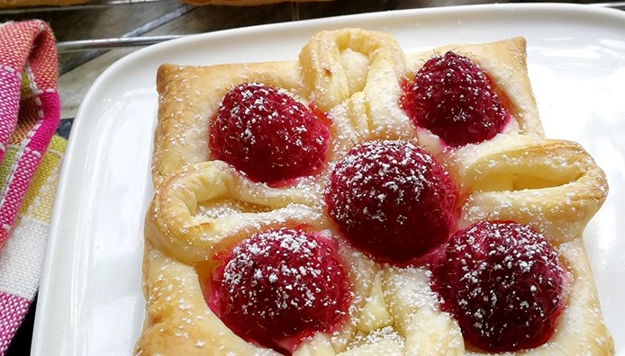 The Art of the Long Danish Pastry: A Traditional Delight | Chef Reader