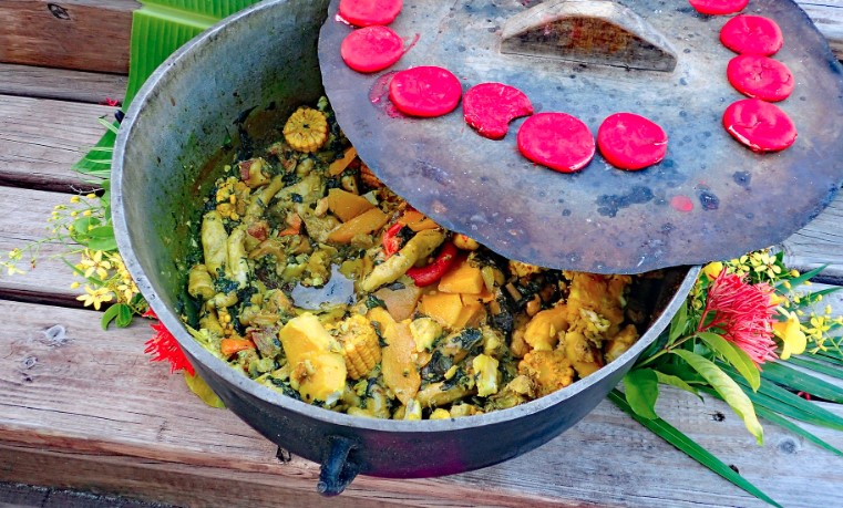 What are some popular snacks or street food options in Grenada? | Chef ...