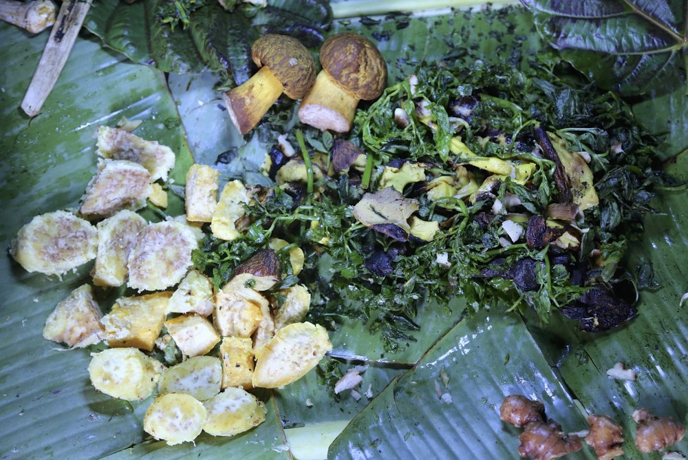 What is a typical Solomon Islands street food dish? | Chef Reader