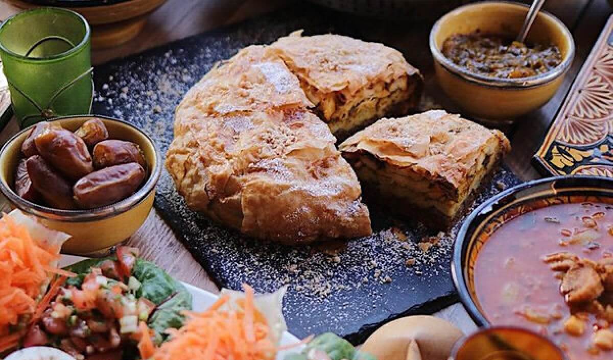 What are some typical side dishes in Mauritanian cuisine? | Chef Reader