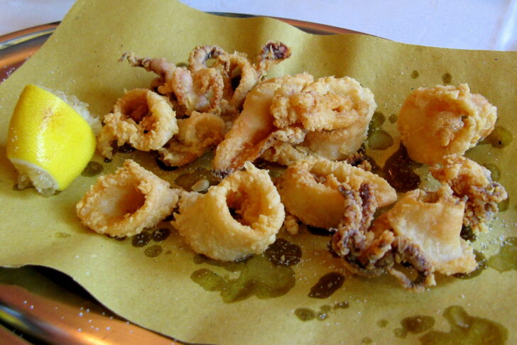 Calamari Fritti: A Crispy Delight from Italian Cuisine | Chef Reader