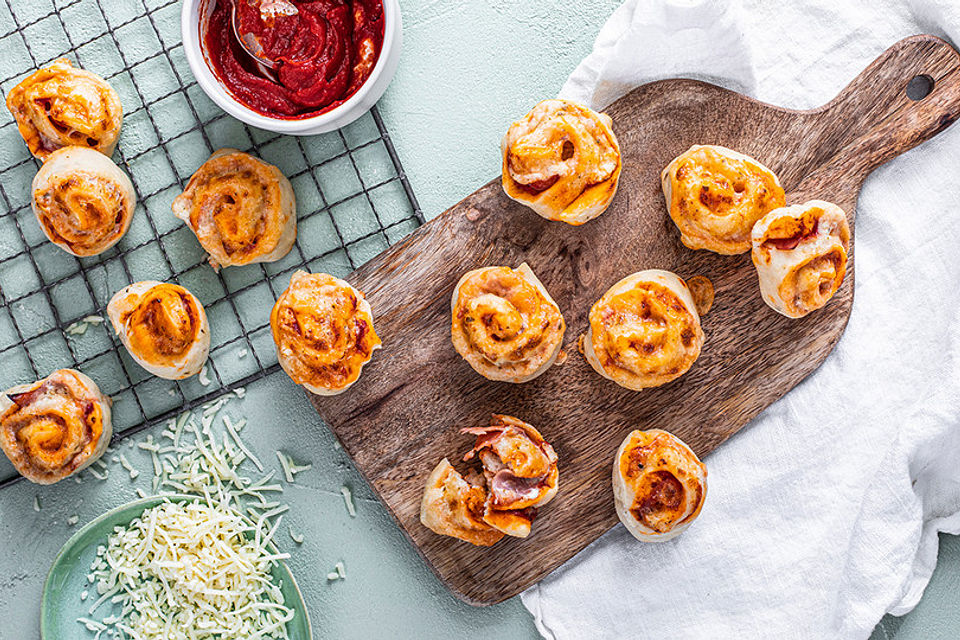 Mini pizza rolls | Chef Reader