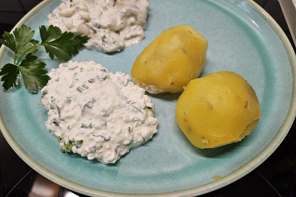 Cream cheese with boiled potatoes | Chef Reader