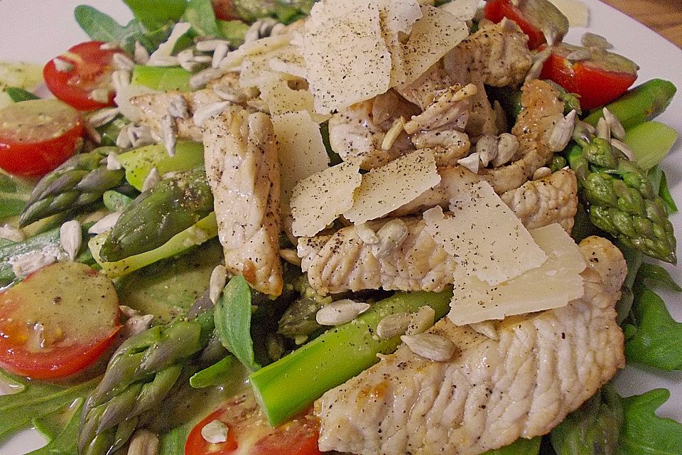 Arugula with green asparagus and turkey breast fillet | Chef Reader