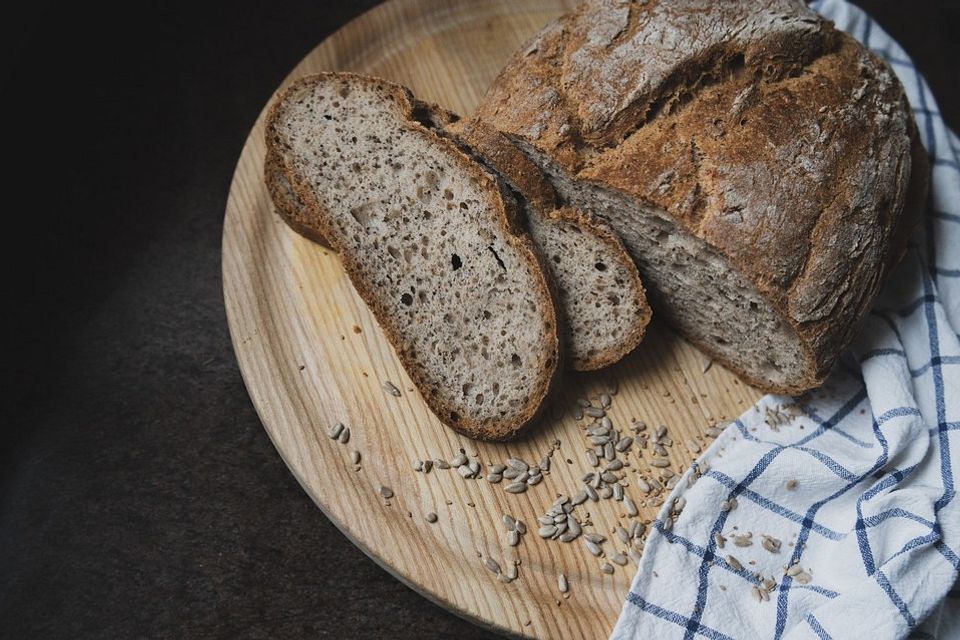 Gluten-free crusty bread from the roaster | Chef Reader