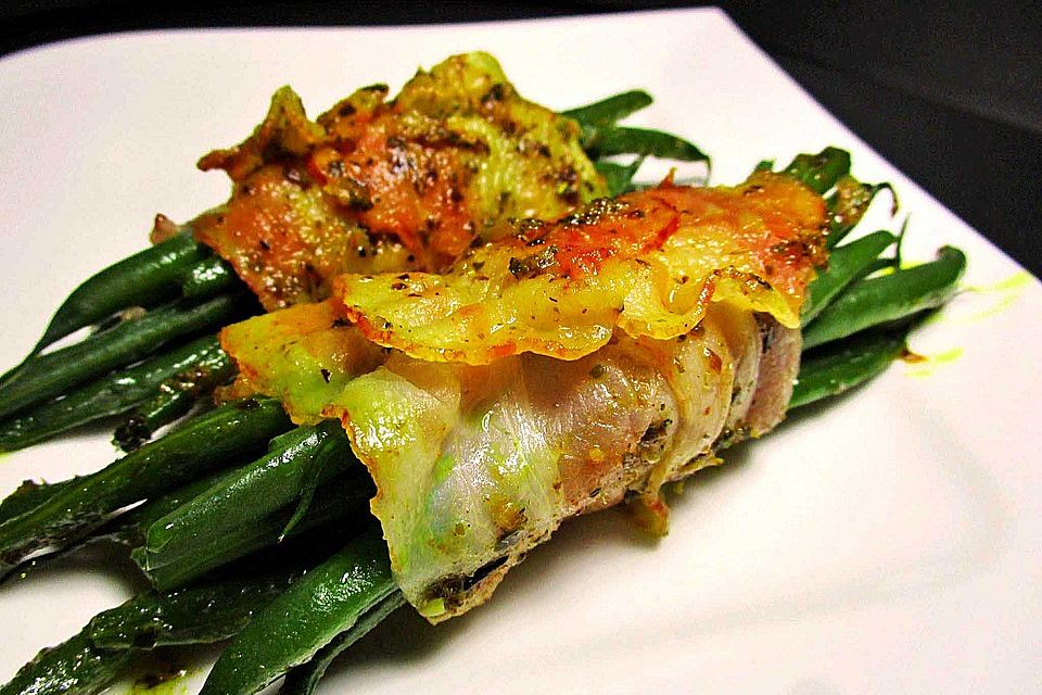 Bacon-wrapped princess beans | Chef Reader