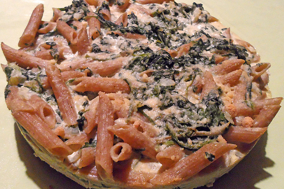 Penne cake with spinach | Chef Reader
