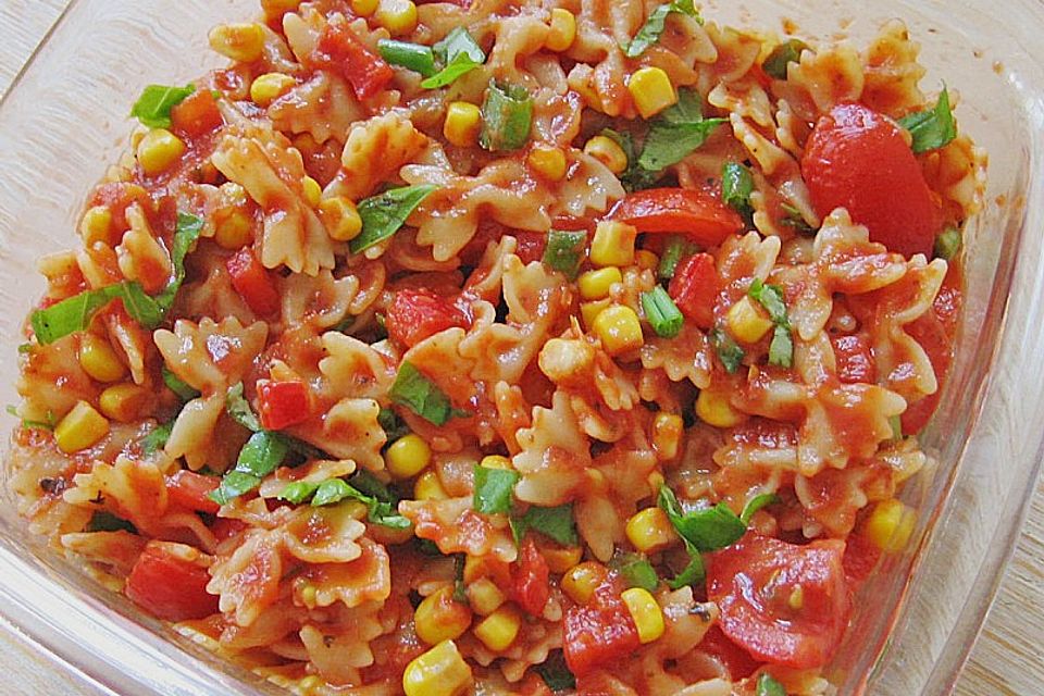 Red pasta salad | Chef Reader