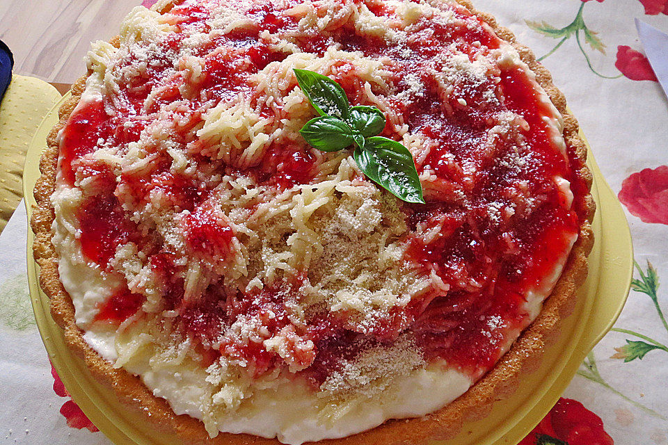 Spaghetti cake with raspberry sauce | Chef Reader
