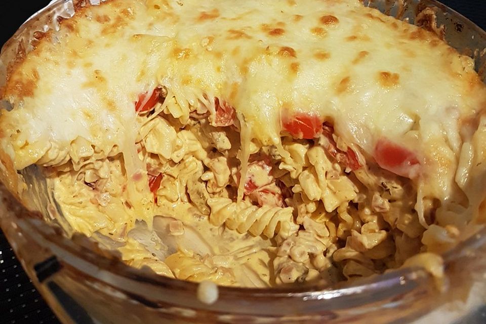 Creamy gyro pasta béarnaise casserole with tomatoes | Chef Reader